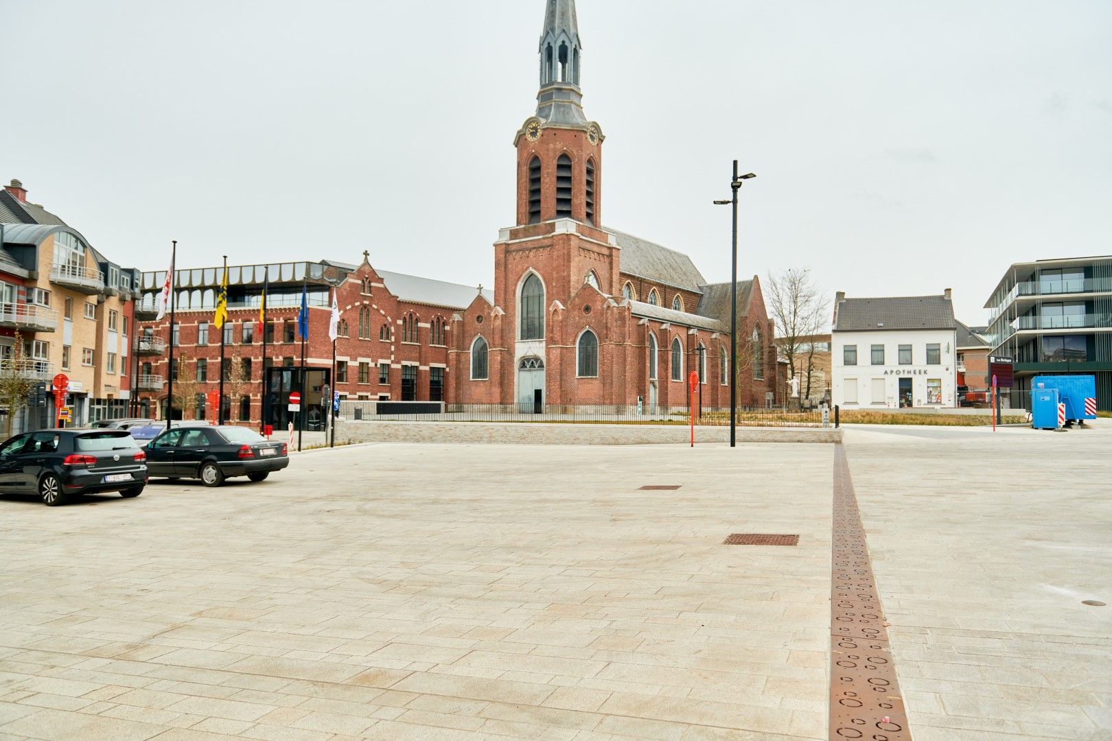 Heraanleg marktplein - Beringen - DCA Infra